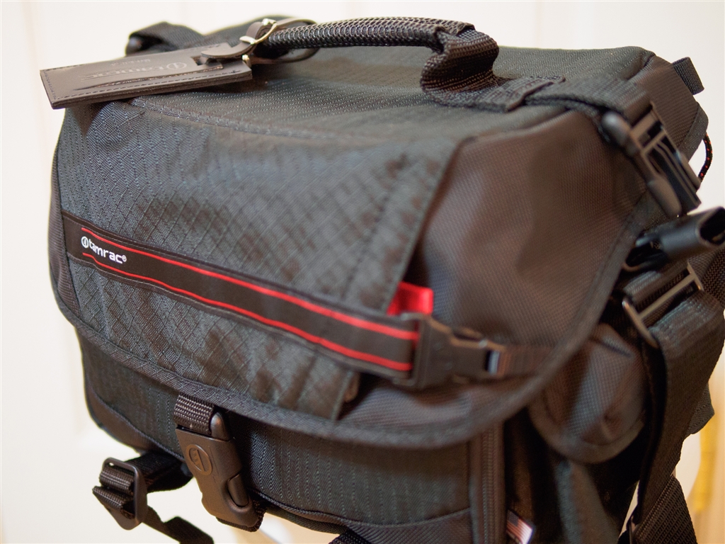 価格.com - 『カメラバッグらしいデザインです。』Tamrac Model 606 (ブラック) eklipseさんのレビュー・評価投稿 ...