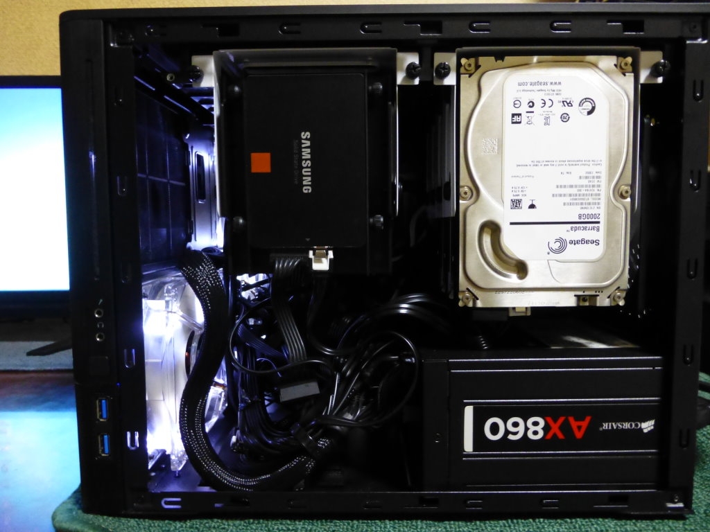 価格.com - 『右チャンバー側』Fractal Design Node 804 FD-CA-NODE-804-BL-W 抹茶ン66さんの ...