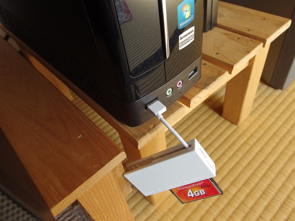 価格.com - 『出し入れ簡単で便利です』エレコム MR-K010WH [USB 53in1 ホワイト] 猫の名前はシロちゃんさんのレビュー・評価投稿画像・写真「頻繁に使ってますが、一度も ...