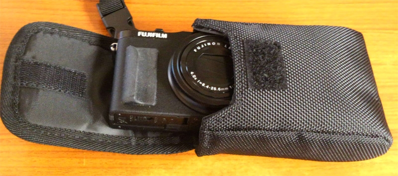 価格.com - 『XQ1入れると、こんな感じです』エレコム DGB-056BK [ブラック] しんいちろーさんのレビュー・評価投稿画像・写真「こんなもんかな」[212818]