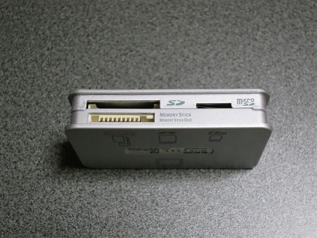 価格.com - 『スロット』エレコム MR-A39HSV (USB) (39in1) JZS145さんのレビュー・評価投稿画像・写真「低価格カードリーダーの使い心地・・・28」[231540]