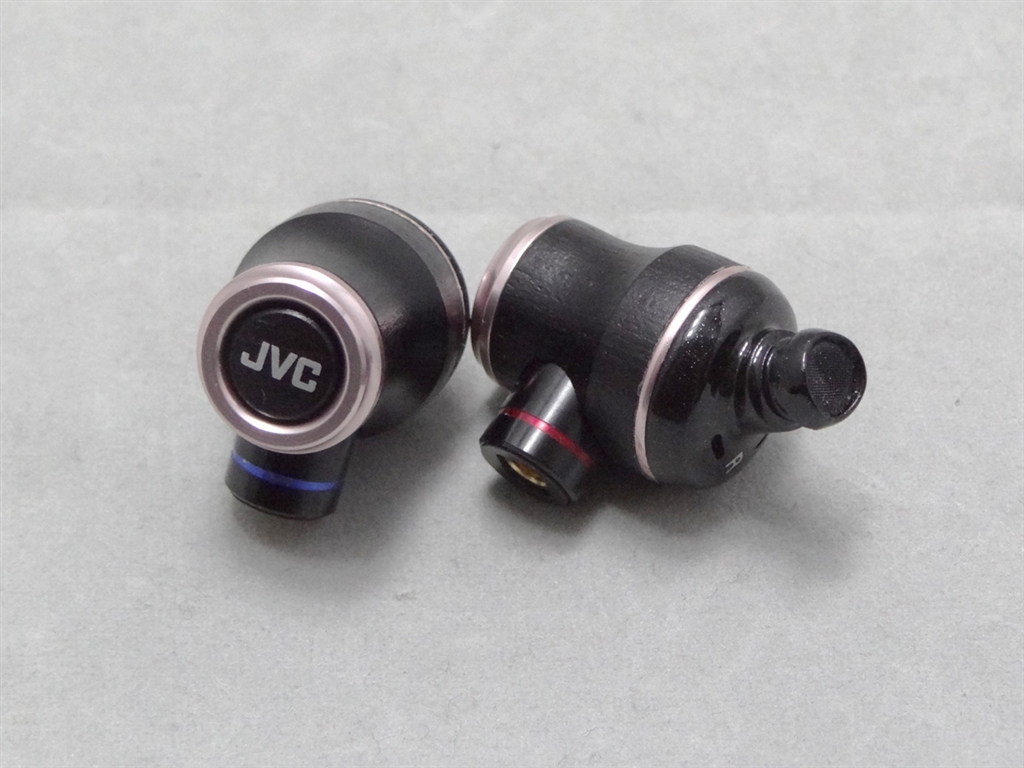 価格.com - 『木の質感が美しい本体』JVC CLASS-S WOOD 01 inner HA-FW01 鴻池賢三さんのレビュー・評価投稿画像・写真「ハイレゾの柔らかさを上質に楽しめる ...