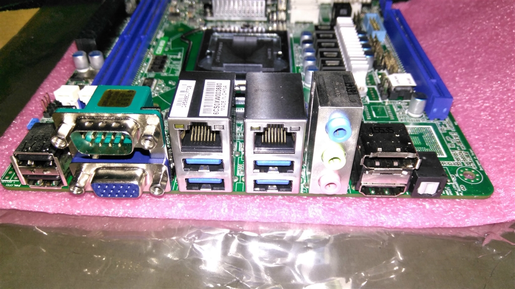 価格.com - ASRock C236 WSI 空気抜き（レビュ～用）さんのレビュー・評価投稿画像・写真「USB接続のHDDがあると ...