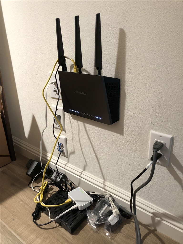 価格.com - NETGEAR Nighthawk R7000-100JPS 藤右衛門さんのレビュー・評価投稿画像・写真「R8000から有線ブリッジ」[402566]