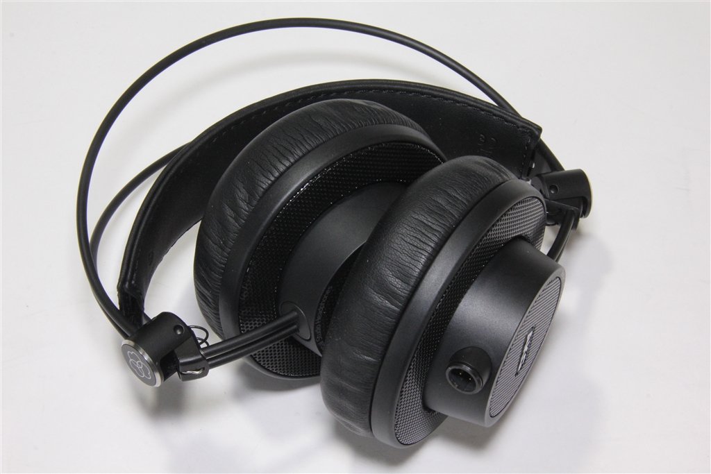 価格.com - 『ハウジング部を折りたたんでコンパクトにまとめることもできる「3-AXIS」機構』AKG K245-Y3 野村ケンジさんのレビュー・評価投稿画像・写真「モニターらしく、それで ...