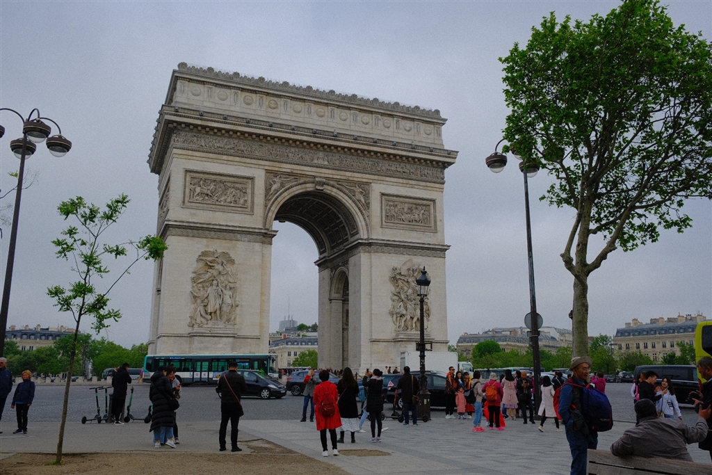 価格.com - 『パリ凱旋門』富士フイルム FUJIFILM X-T3 ボディ [シルバー] BAKA-TONOさんのレビュー・評価投稿画像 ...