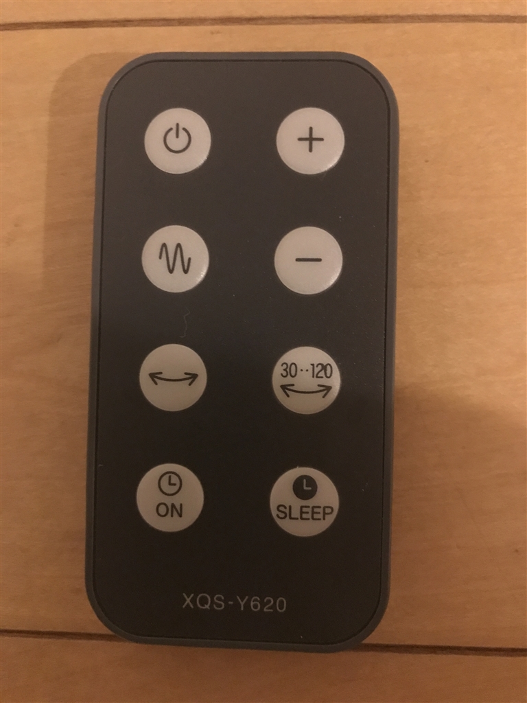 価格.com - 『黒いリモコン』プラスマイナスゼロ XQS-Y620(W) [ホワイト] lowcostさんのレビュー・評価投稿画像・写真「デザインは良いのですが」[482587]