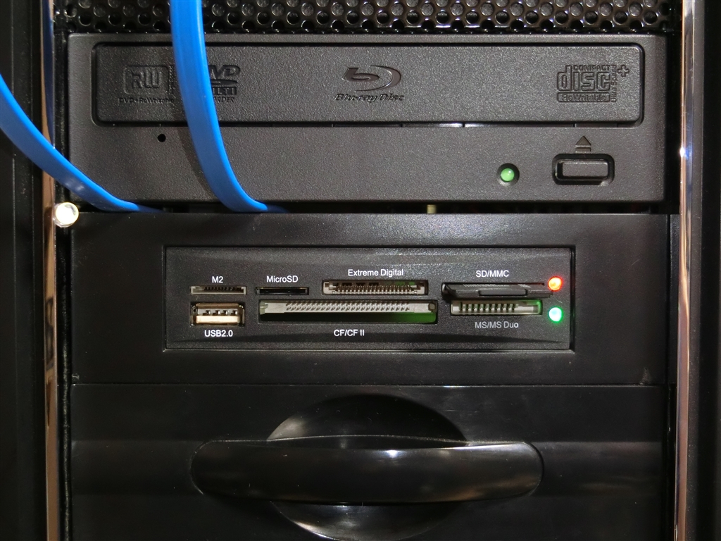 価格.com - 『PC本体に取り付け』AINEX PF-CR01 [内蔵USB 14in1 ブラック] r7bypassさんのレビュー・評価投稿画像・写真「PF-CR01 [内蔵USB ...