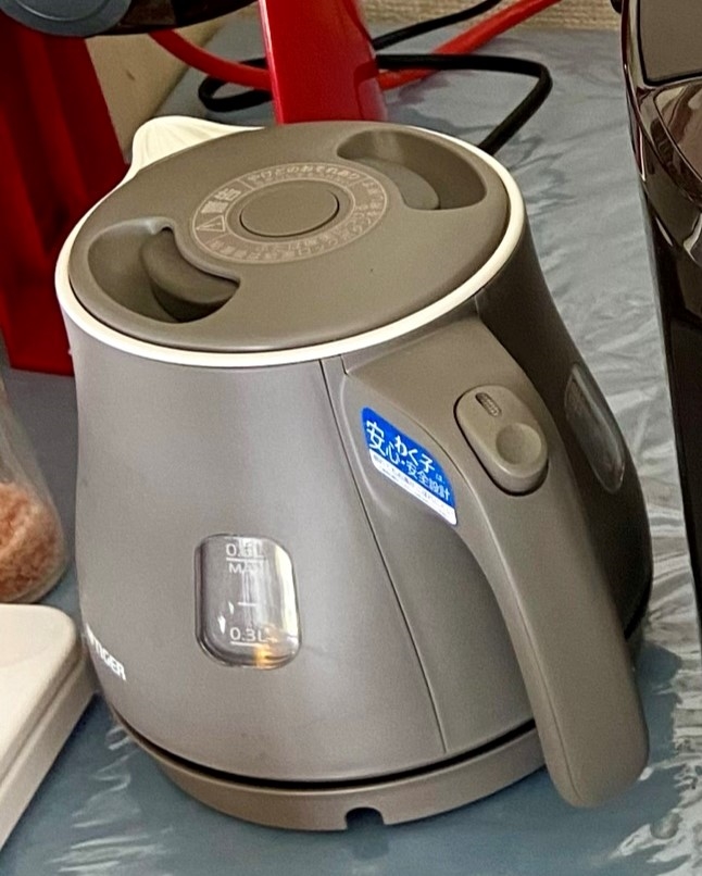 価格.com - タイガー魔法瓶 5SAFE+ PCM-A060-HA [アッシュグレー] 輝夫さんのレビュー・評価投稿画像・写真「初めての電気ケトルに」[562933]