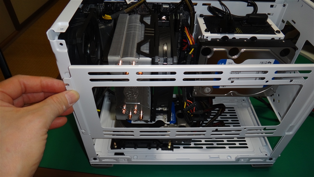 価格.com - 『Hyper 212 EVO V2 とサイドフレームが干渉する。』COOLER MASTER MasterBox NR200 ...