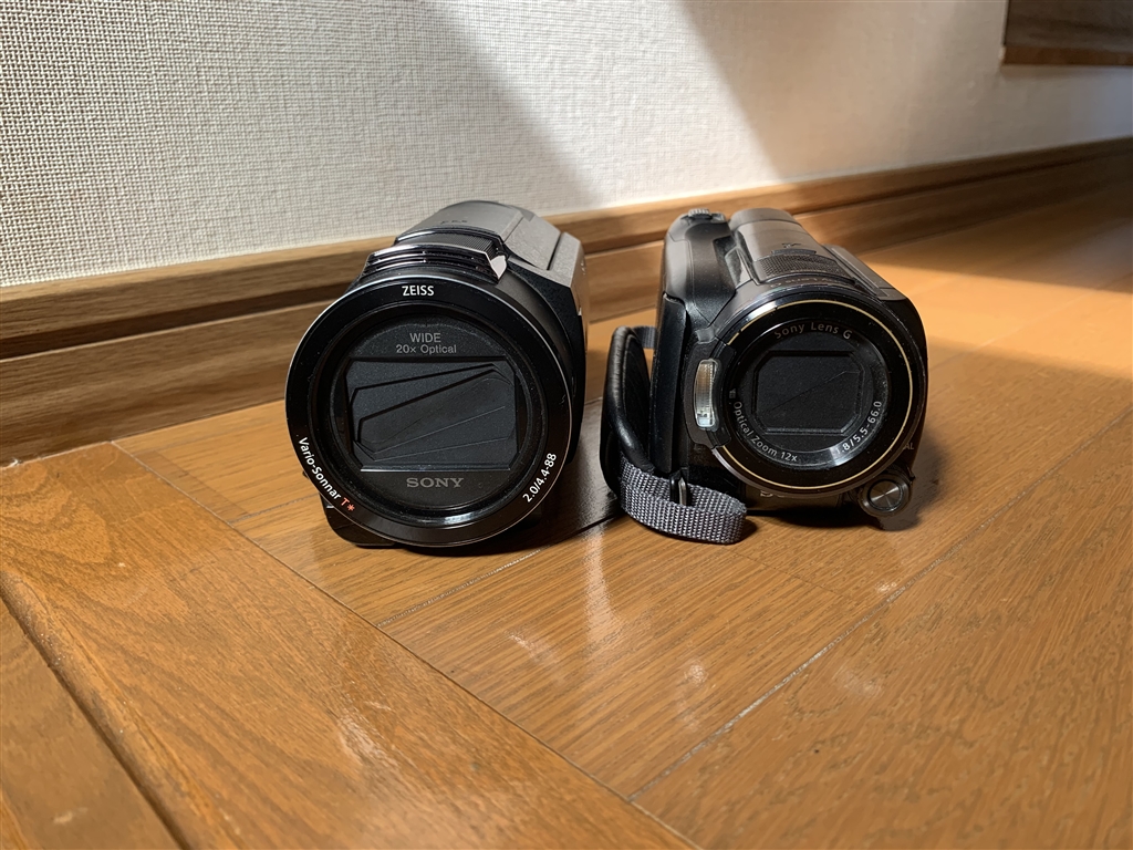 価格.com - 『HDR-XR520とFDR-AX45 その③』SONY FDR-AX45 (B) [ブラック] adidas大好きおやじ ...