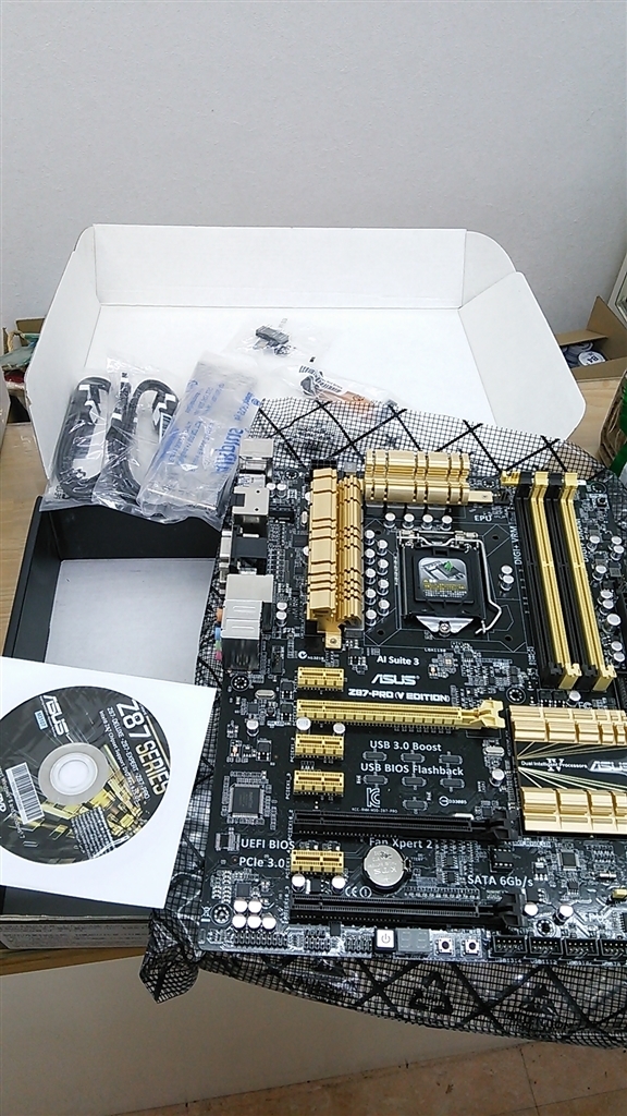 価格.com - ASUS Z87-PRO(V EDITION) まぐたろうさんのレビュー・評価投稿画像・写真「価格はお高めだったが、その価値はある製品でした」[653382]