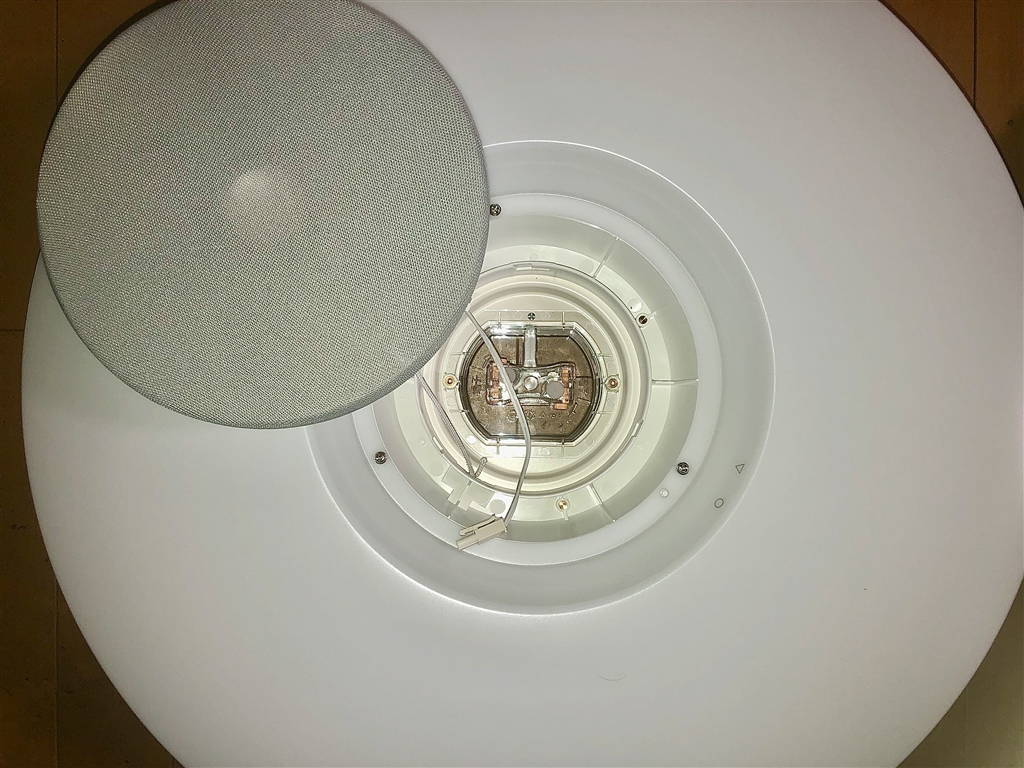 価格.com - 『スピーカーユニットを外したところ。中央の金具部が透明なので、視認しながら設置可能』アイリスオーヤマ CEA ...