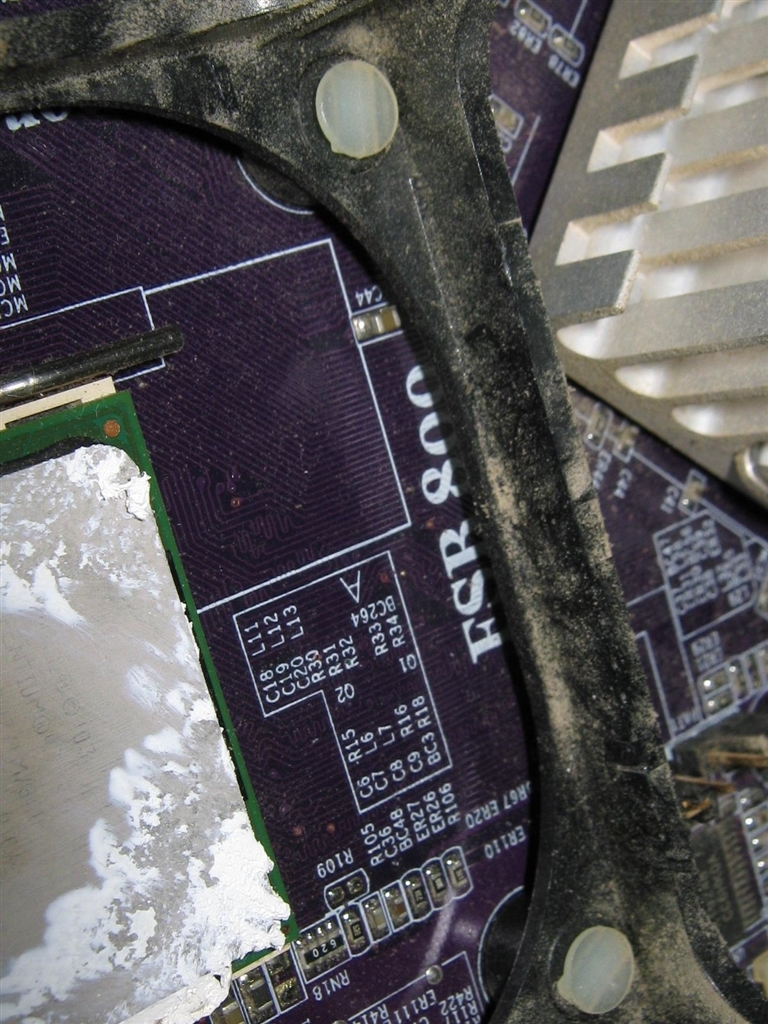 価格.com - ECS 865PE-A Rev.1.2 まぐたろうさんのレビュー・評価投稿画像・写真「満足度は高いです。」[655778]