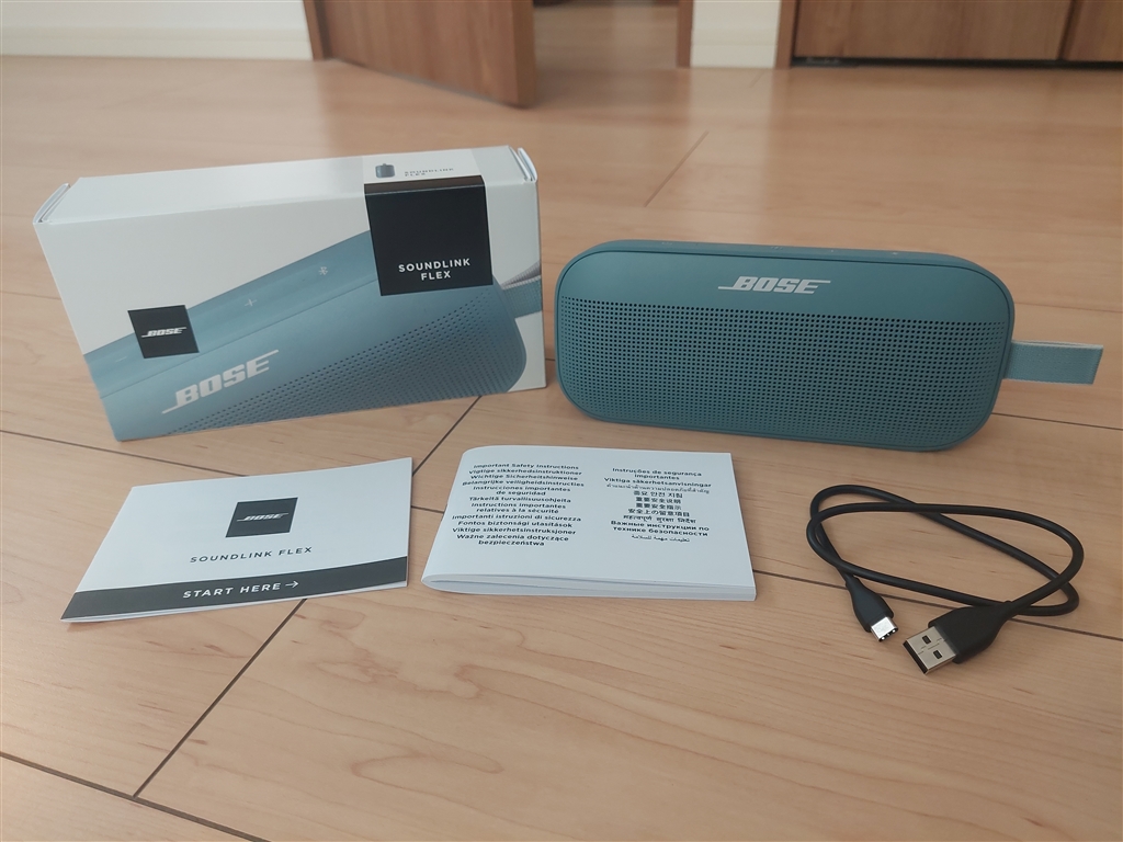 価格.com - 『外箱と付属品』Bose SoundLink Flex Bluetooth 価格.com - 『外箱と付属品』Bose SoundLink Flex Bluetooth