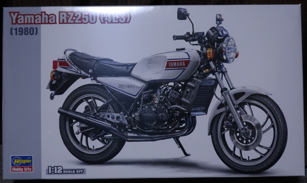 価格.com - ハセガワ 1/12 ヤマハ RZ250 (4L3)(1980) BK13 古いもの大好きさんのレビュー・評価投稿画像・写真「こちらは定価で購入可能。」[667465]