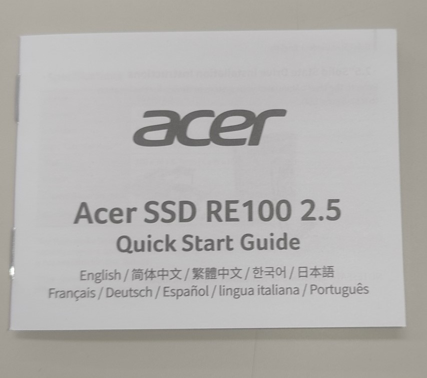 価格.com - Acer RE100 RE100-25-256GB 空気抜き（レビュ～用）さんのレビュー・評価投稿画像・写真「典型的かつ価格相応なSSDです。」[684459]