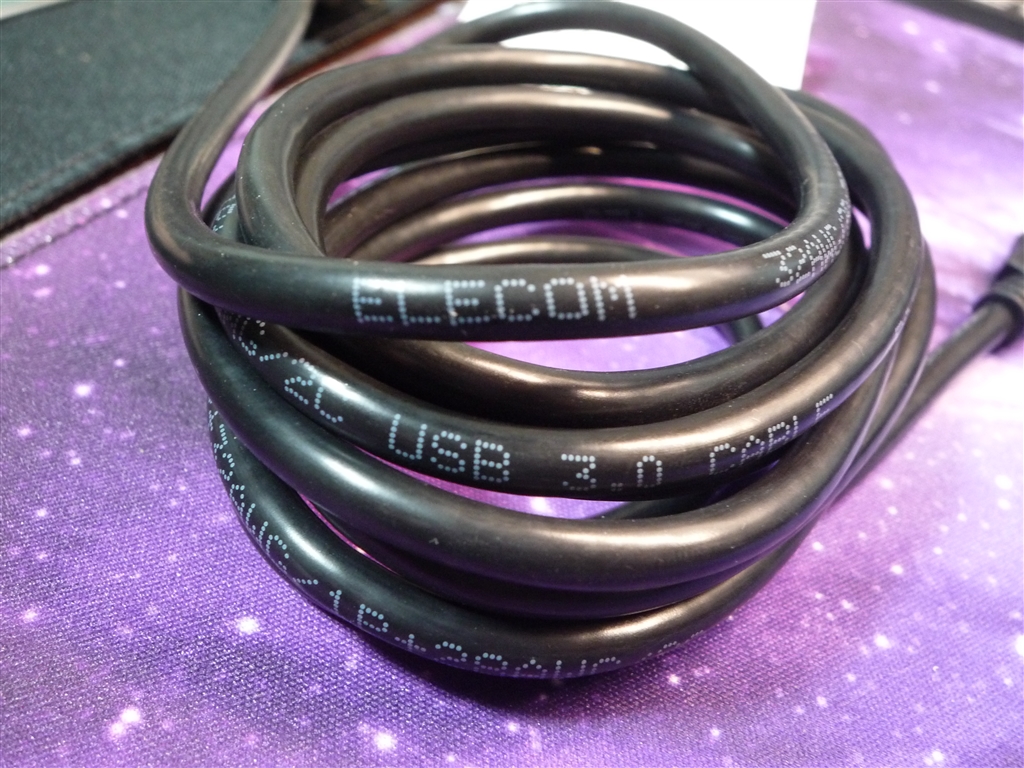 価格.com - 『ケーブルにインクジェットでのELECOMと印字があります。』エレコム USB3-E20BK [2m ブラック] アテゴン乗りさんのレビュー・評価投稿画像・写真「USBから ...