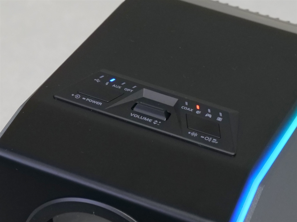 価格.com - 『操作部。質感のご参考に。』Edifier HECATE ED-G5000 [ブラック] 鴻池賢三さんのレビュー・評価投稿画像・写真「オーディオグレードのサウンドとゲーミング ...