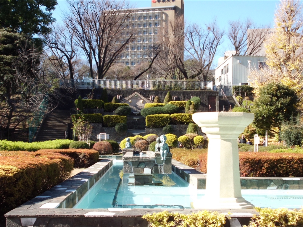 価格.com - EXEMODE DC500 ハローキティ 明智光五郎さんのレビュー・評価投稿画像・写真「大きな液晶モニターで撮影も画像チェックも楽々！」[693546]