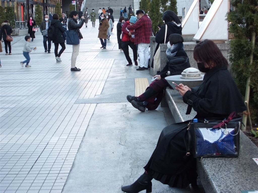 価格.com - EXEMODE DC500 ハローキティ 明智光五郎さんのレビュー・評価投稿画像・写真「大きな液晶モニターで撮影も画像チェックも楽々！」[693551]