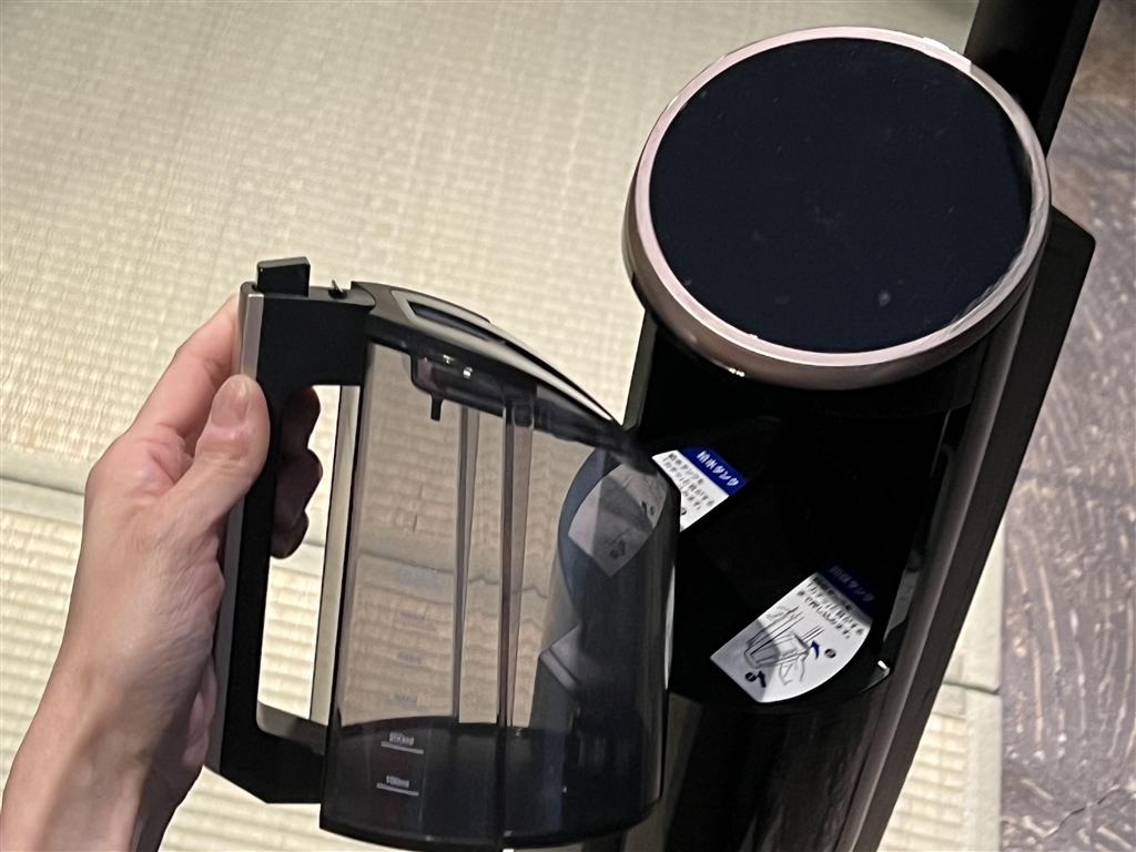 価格.com - 『水タンクに水を入れる。中性洗剤やぬるま湯もいれられる』ハイアール MIZUKI JC-M1A-K [ブラック] コヤマ ...