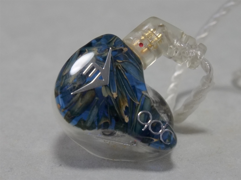 価格.com - 『デザインと質感のご参考に』qdc Anole V3 II-S QDC-ANOLE-V3II-S 鴻池賢三さんのレビュー・評価投稿画像・写真「ピュアBAマルチ。4種類の ...