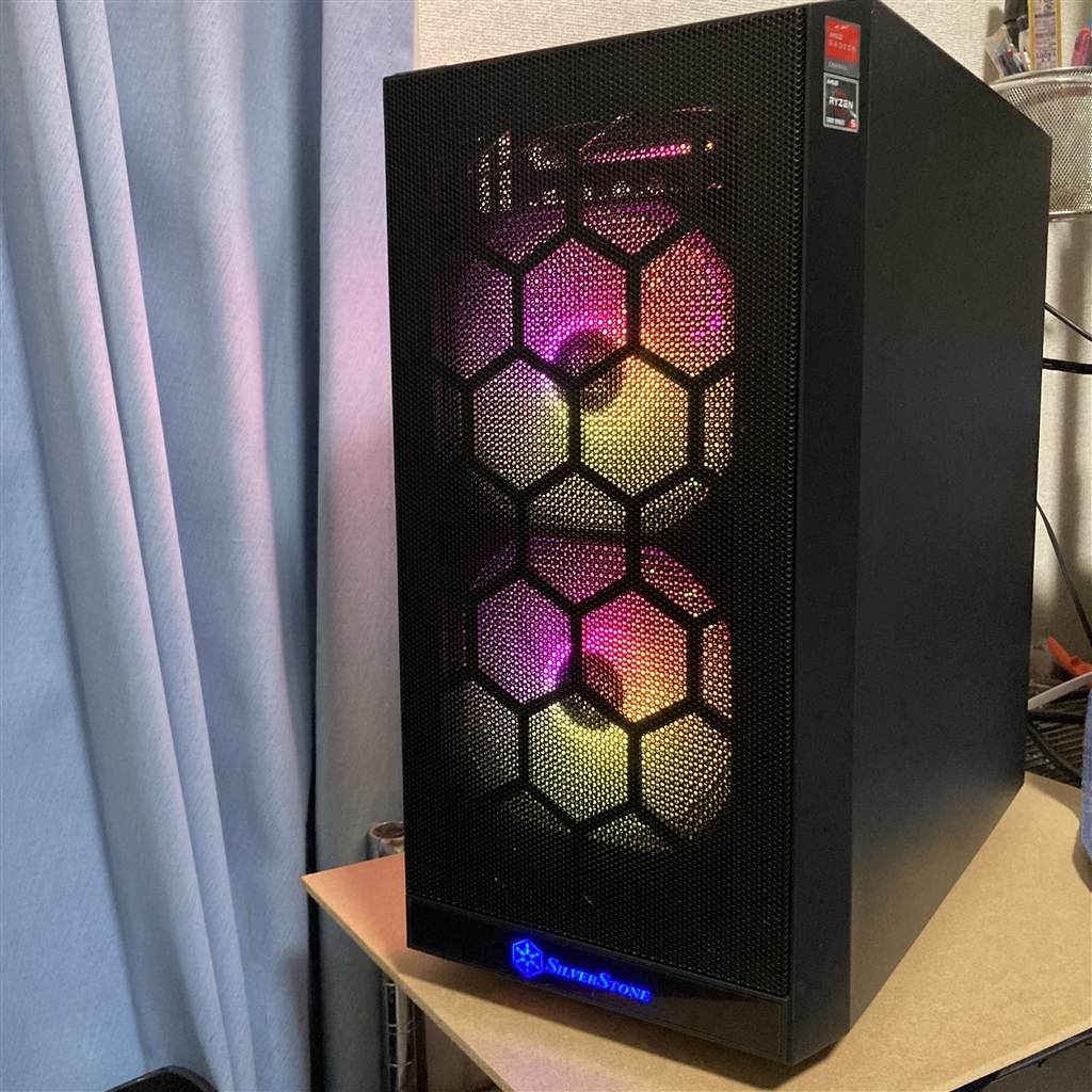 価格.com - 『右側面は平面。SILVERSTONEの文字はベリフェラルで発光させる必要あり。』SILVERSTONE SST-PS15B ...