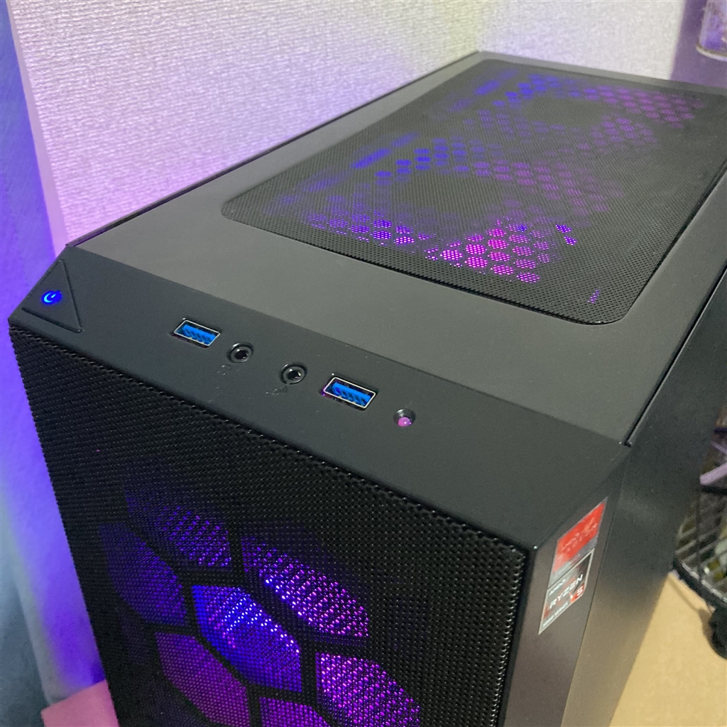 価格.com - 『電源周りと天面。リセットボタン無し。フィルターはマグネット式。』SILVERSTONE SST-PS15B-G ...