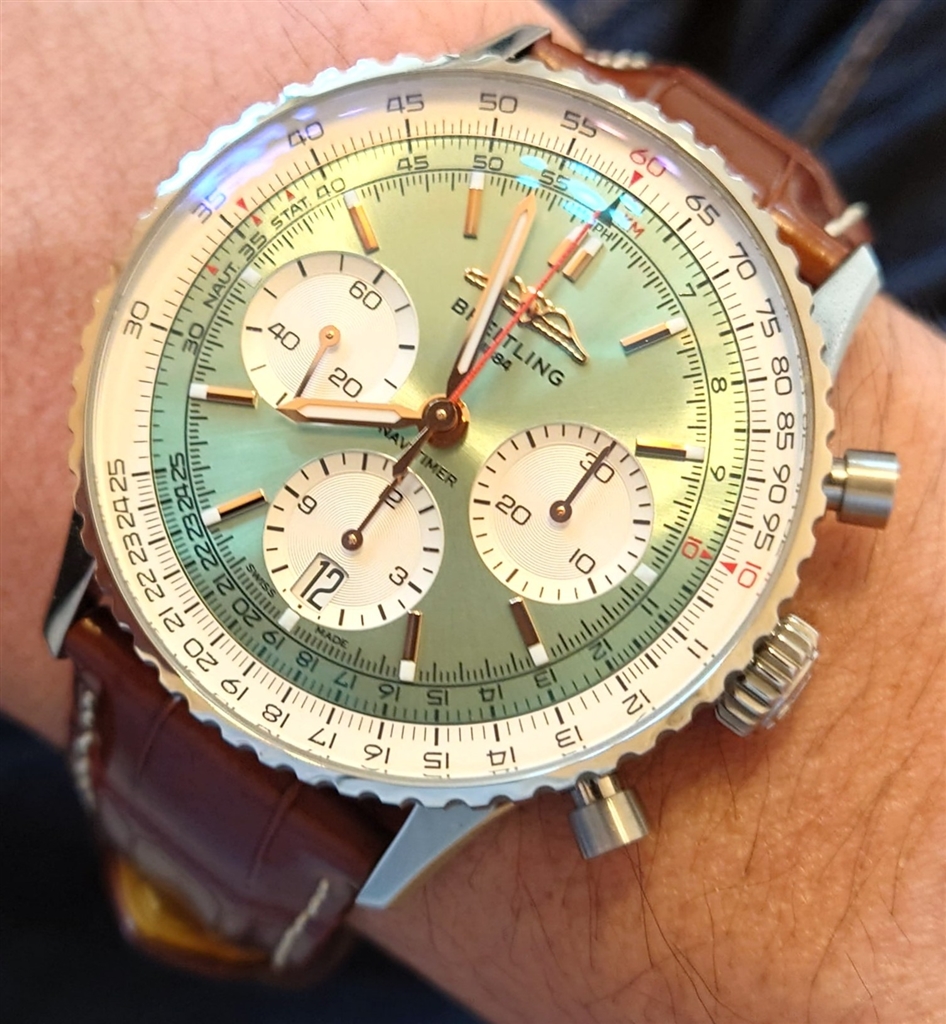 価格.com - 『綺麗な文字盤の41mmブライトリング』ブライトリング ナビタイマー B01 クロノグラフ 41 AB0139211L1P1 ...