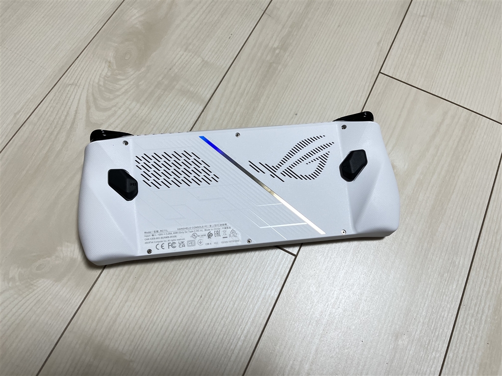 価格.com - 『背面』ASUS ROG Ally RC71L-Z1E512 [ホワイト] ITrevolutionさんのレビュー・評価投稿 ...
