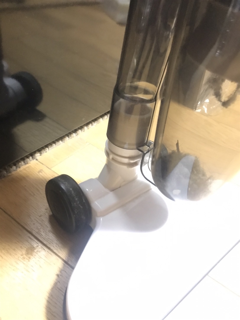 価格.com - 『この接続部分がひび割れしやすいです。』ツインバード TC-E123SBK [スケルトンブラック] ふな～んさんのレビュー・評価投稿画像・写真「簡単な毎日のお掃除ならこれで ...