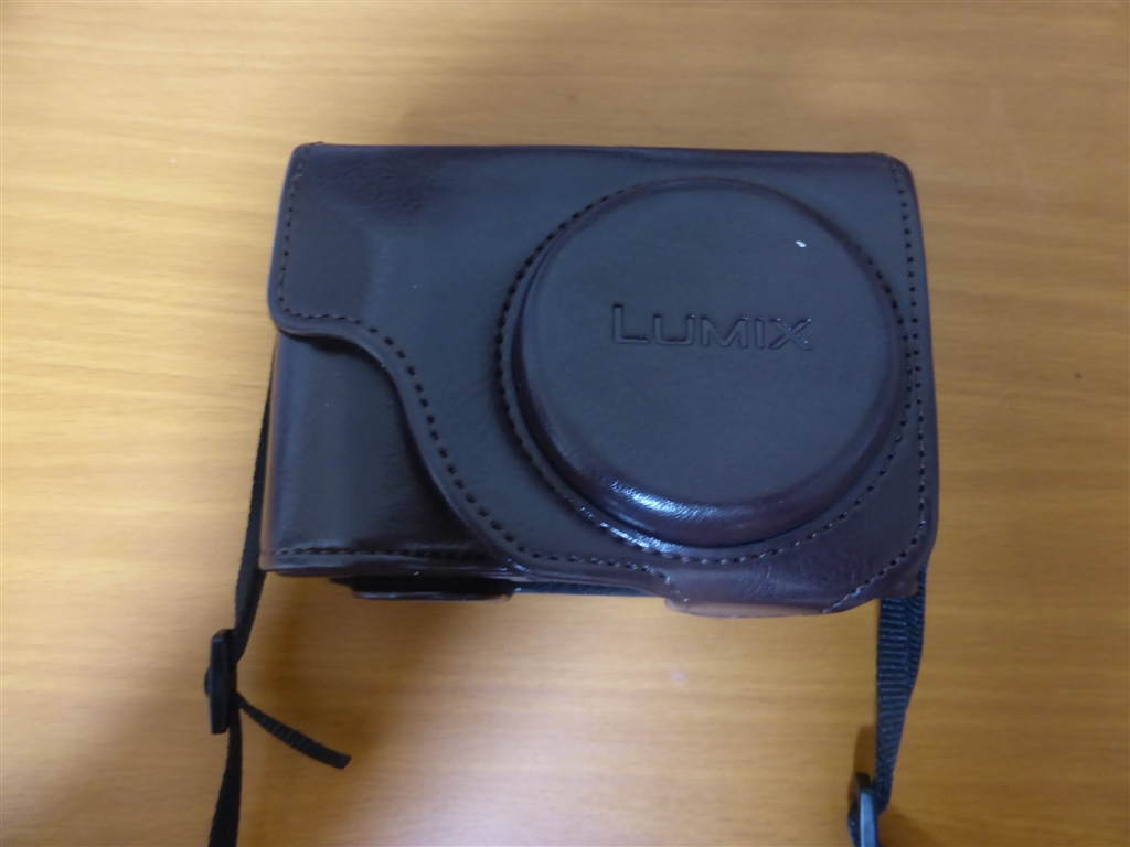 価格.com - 『ケース全景』パナソニック DMW-CT95-T [ブラウン] triumph1215さんのレビュー・評価投稿画像・写真「デジカメをしっかり守ってくれますけど少し格好悪いかも ...