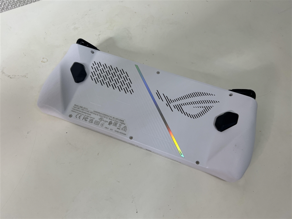 価格.com - 『本体背面にトリガースイッチを搭載する』ASUS ROG Ally RC71L-Z1E512 [ホワイト] コヤマタカヒロ ...