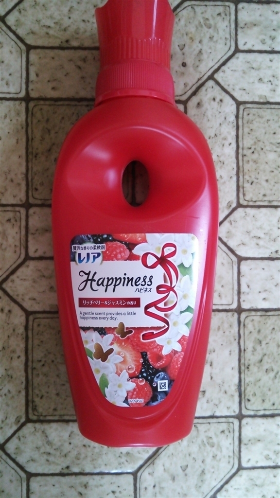 価格.com - P&G レノアハピネス リッチベリー&ジャスミン つめかえ用 480ml まぐたろうさんのレビュー・評価投稿画像・写真「香りの好みは人それぞれなので」[729376]
