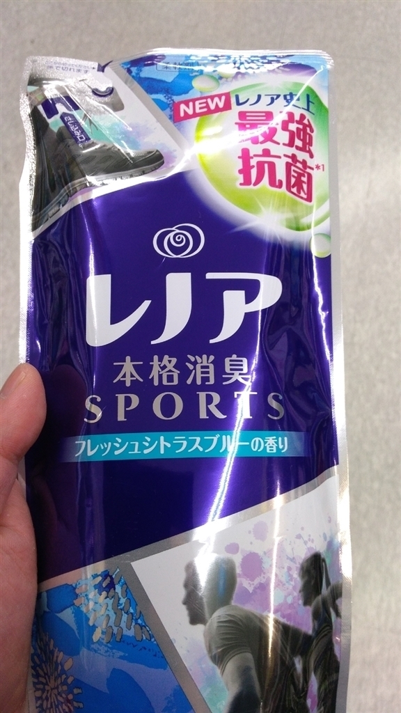 価格.com - P&G レノア本格消臭 スポーツ フレッシュシトラスブルーの香り つめかえ用 450ml まぐたろうさんのレビュー・評価投稿画像・写真「香りは強い。使いきり詰め替え ...