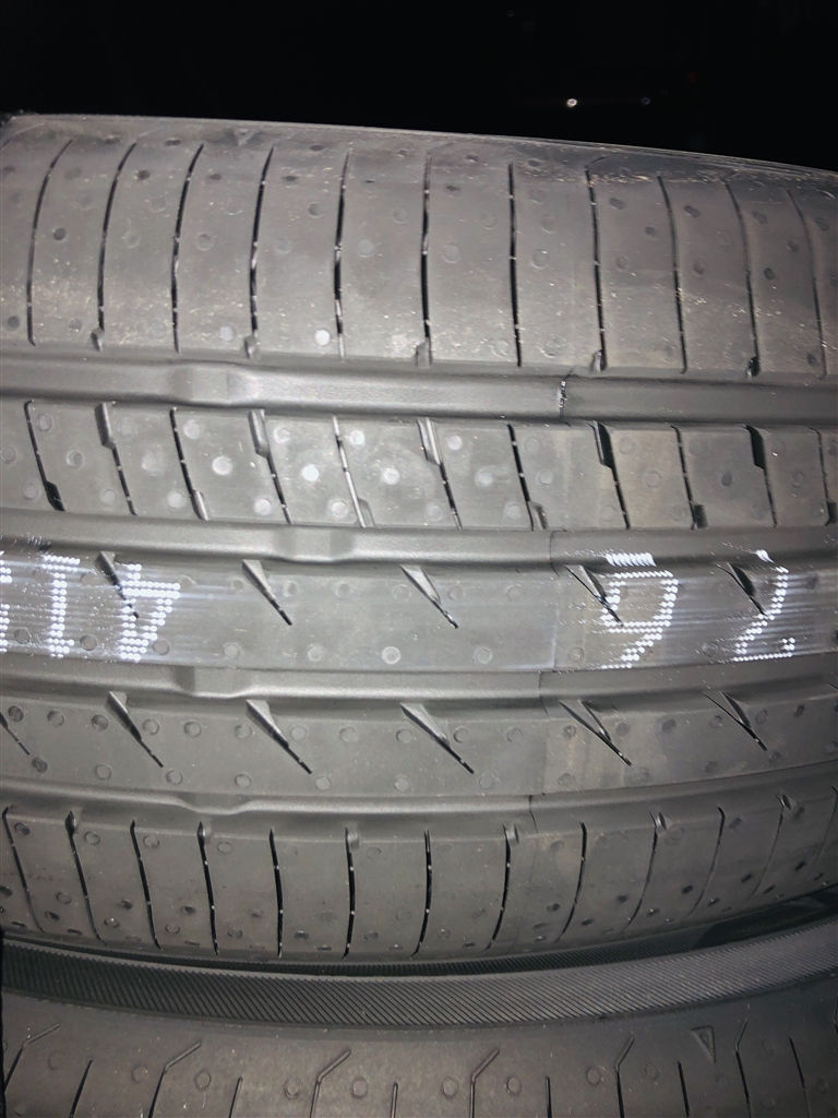 価格.com - YOKOHAMA ADVAN dB V553A 165/55R15 75V 実験台さんのレビュー・評価投稿画像・写真「一段上の上品な車の出来になる。」[742883]