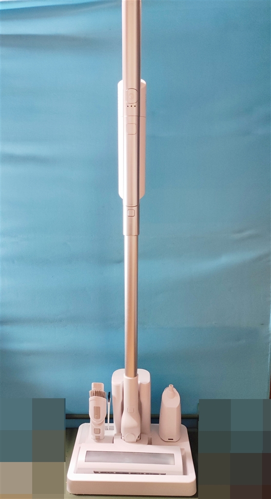 価格.com - 『本音はホワイト以外が欲しかったか、現在は一色のみ』AQUA HANDY DUO！ STICK AQC-HX1R-W ...