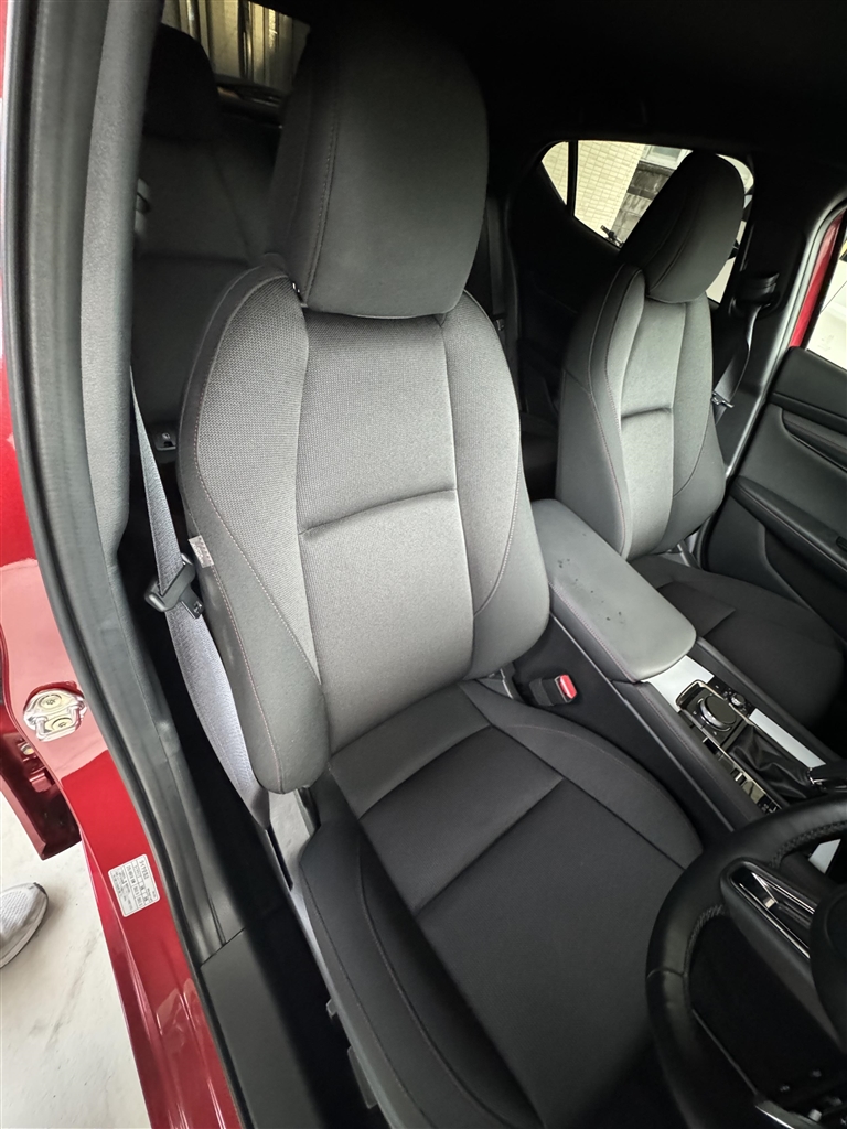 価格.com - 『ファブリックのフロントシート、フィット感は良い。』マツダ MAZDA3 ファストバック 2019年モデル コミックガンガン ...