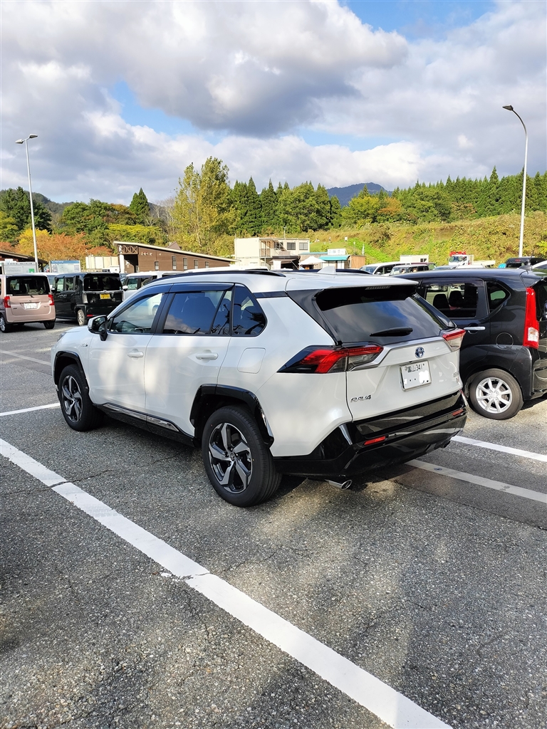 価格.com - トヨタ RAV4 PHV 2020年モデル カンイチお宮さんのレビュー・評価投稿画像・写真「自宅に200V充電設備があれば最高のカーライフが満喫できます」[764570]