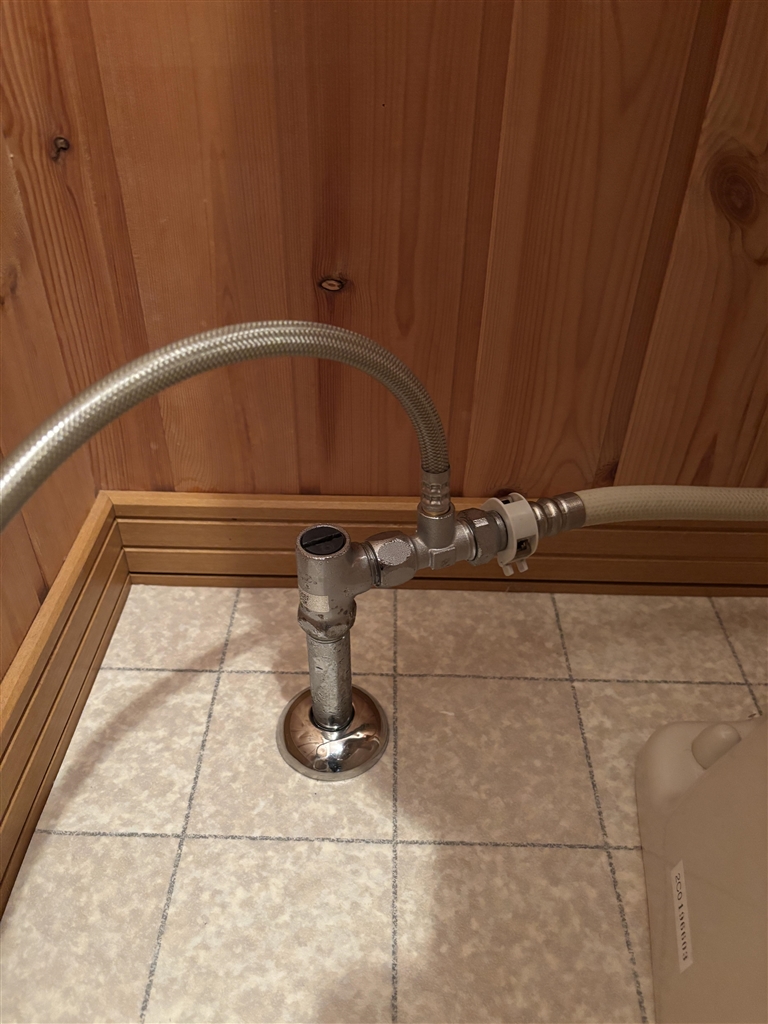 価格.com - TOTO KMシリーズ TCF8CM57 #SC1 [パステルアイボリー] LH8674さんのレビュー・評価投稿画像・写真「便座の継ぎ目が無いのは素晴らしい」[767468]