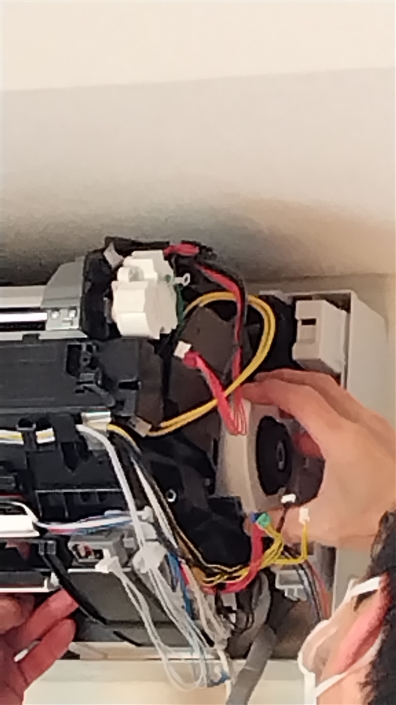 価格.com - 日立 ステンレス・クリーン 白くまくん RAS-W25R(W) [スターホワイト] アパカバーさんのレビュー・評価投稿画像・写真「騒音がうるさい 冷暖房能力が低い リモコンが ...