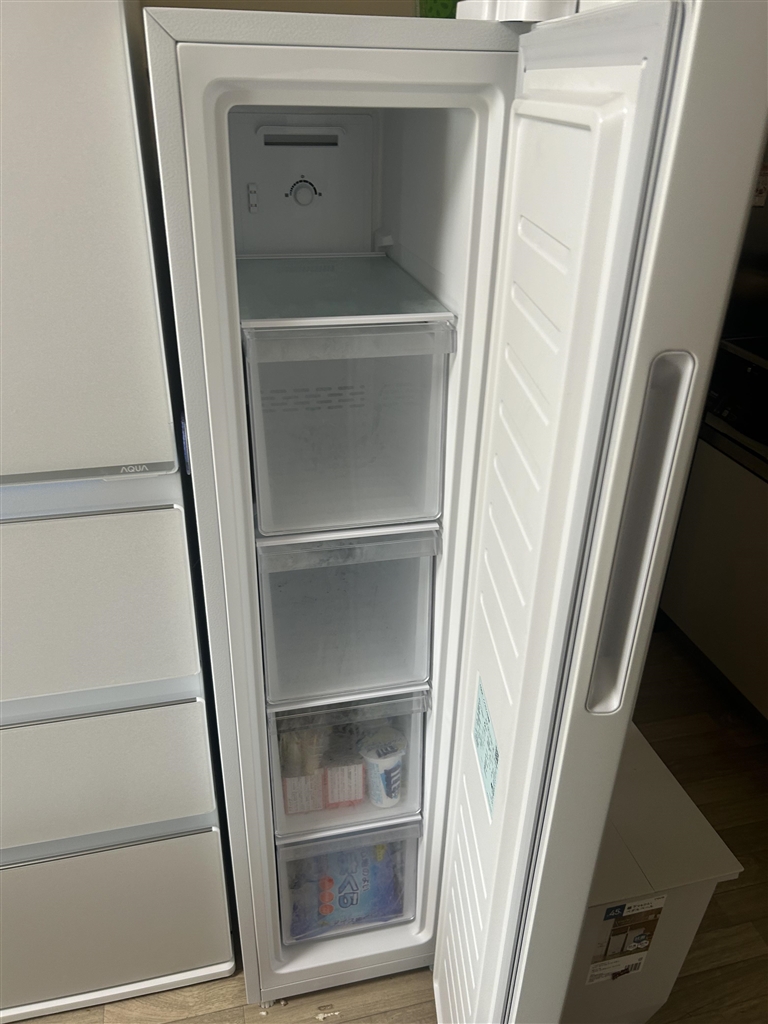 価格.com - 『よく冷えます』AQUA AQF-SF11P-W [ホワイト] marinonさんのレビュー・評価投稿画像・写真「横幅スリムな105Lセカンド冷凍庫」[780614]