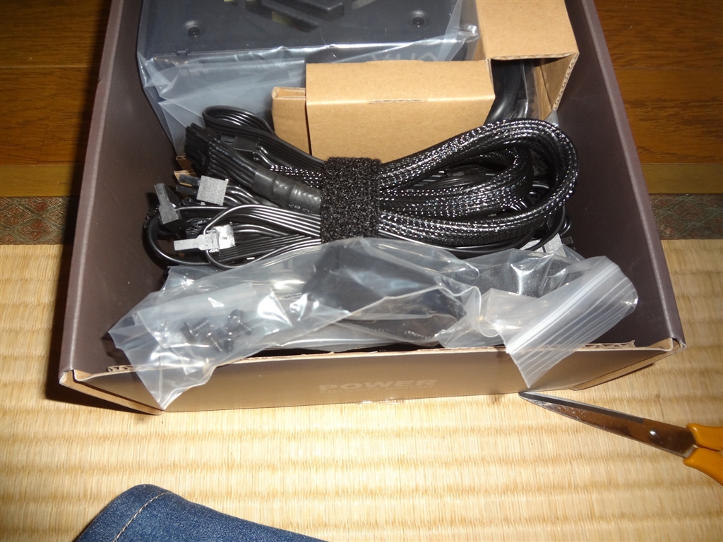 価格.com - FSP VITA GM 1000W VITA-1000GM Gankunさんのレビュー・評価投稿画像・写真「12V2×6 ...