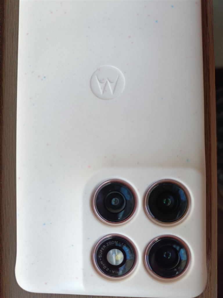 価格.com - 『付属のカバーです』MOTOROLA edge 60 pro SIMフリー [PANTONE Calcite] かびごんの父 ...