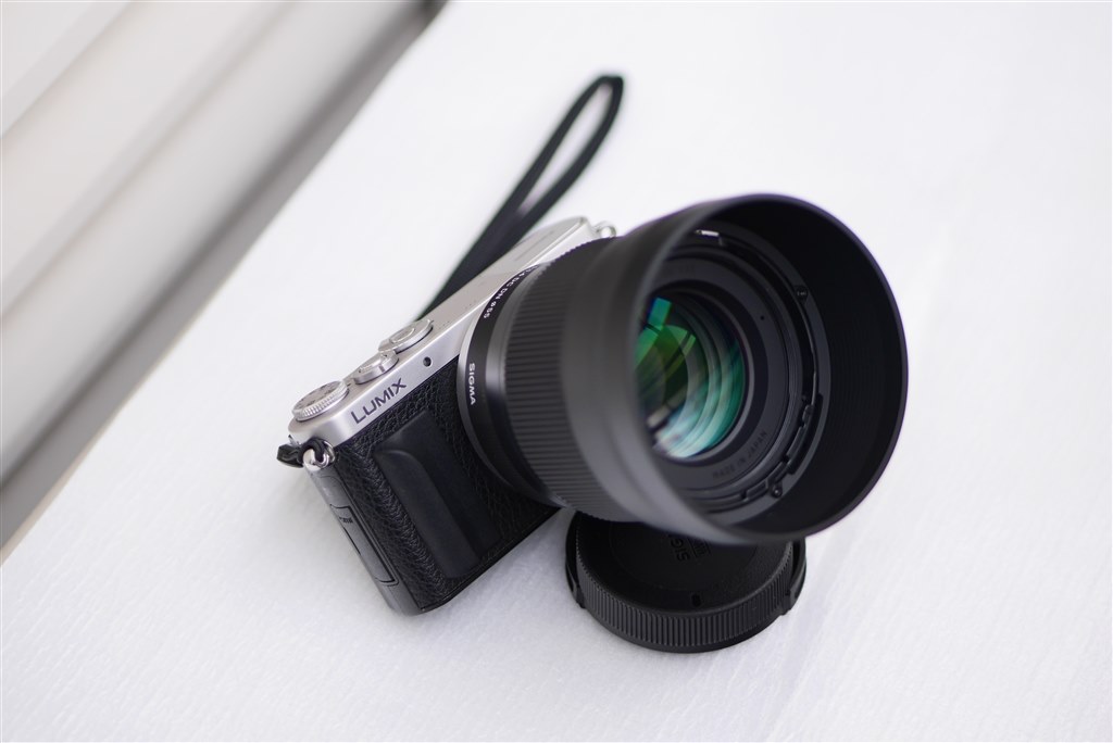 コンパクトな大口径レンズ』 シグマ 56mm F1.4 DC DN [マイクロ コンパクトな大口径レンズ』 シグマ 56mm F1.4 DC DN [マイクロ