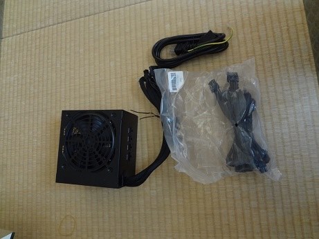 グラボ更新に合わせて更新しました。』 玄人志向 KRPW-BK650W/85 グラボ更新に合わせて更新しました。』 玄人志向 KRPW-BK650W/85