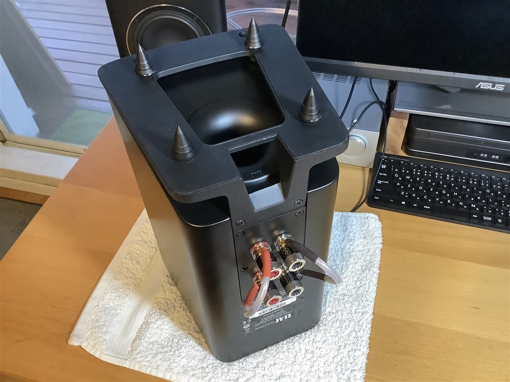 再レビュー:まさに手の届くハイエンドニアフィールドスピーカー 再レビュー:まさに手の届くハイエンドニアフィールドスピーカー