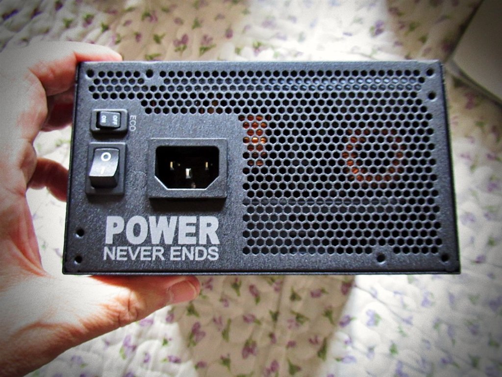 ATX3.0じゃないけど、安かったので手に入れました。』 FSP ATX3.0じゃないけど、安かったので手に入れました。』 FSP
