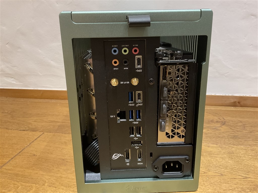 パーツ選択が難しいケースです。』 Fractal Design Terra FD-C パーツ選択が難しいケースです。』 Fractal Design Terra FD-C